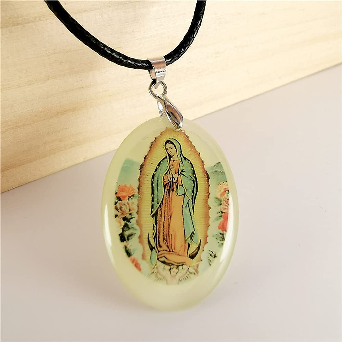 PTGMH Religious Jewelry Adjustable Virgin Mary Necklace for Women Godmother Necklace Lady of Guadalupe Oval Pendant Resin Glow in the Dark Fashionable Religious Gifts (green)