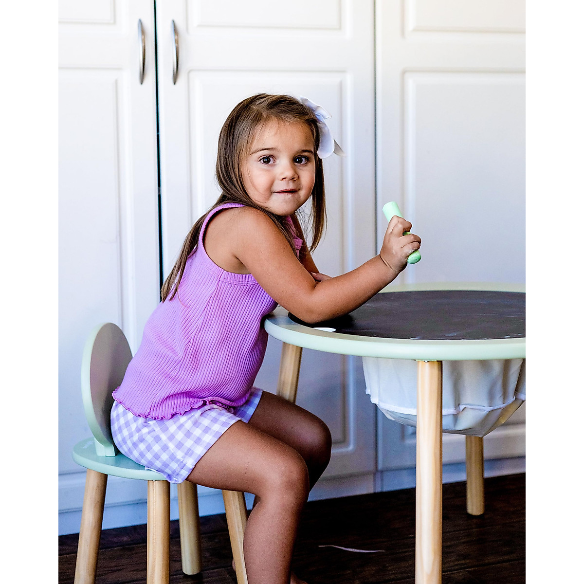 Beright Kids Table and Chairs Set, Kids Wooden Play Table with 2 Chairs, Kids Round Table for Toddlers, Suitable for Bedroom, Playroom and Kids' Room, with Removable Top Panel and Storage Bag, Green