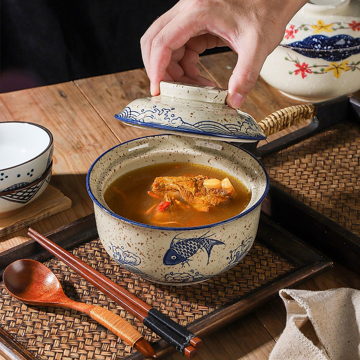 VanEnjoy Microwavable Ramen Bowl with Lid, 25 Oz Japanese Bowl Big Ceramic Japanese Soup Bowl with Lid, Korean Clay Pot - fish