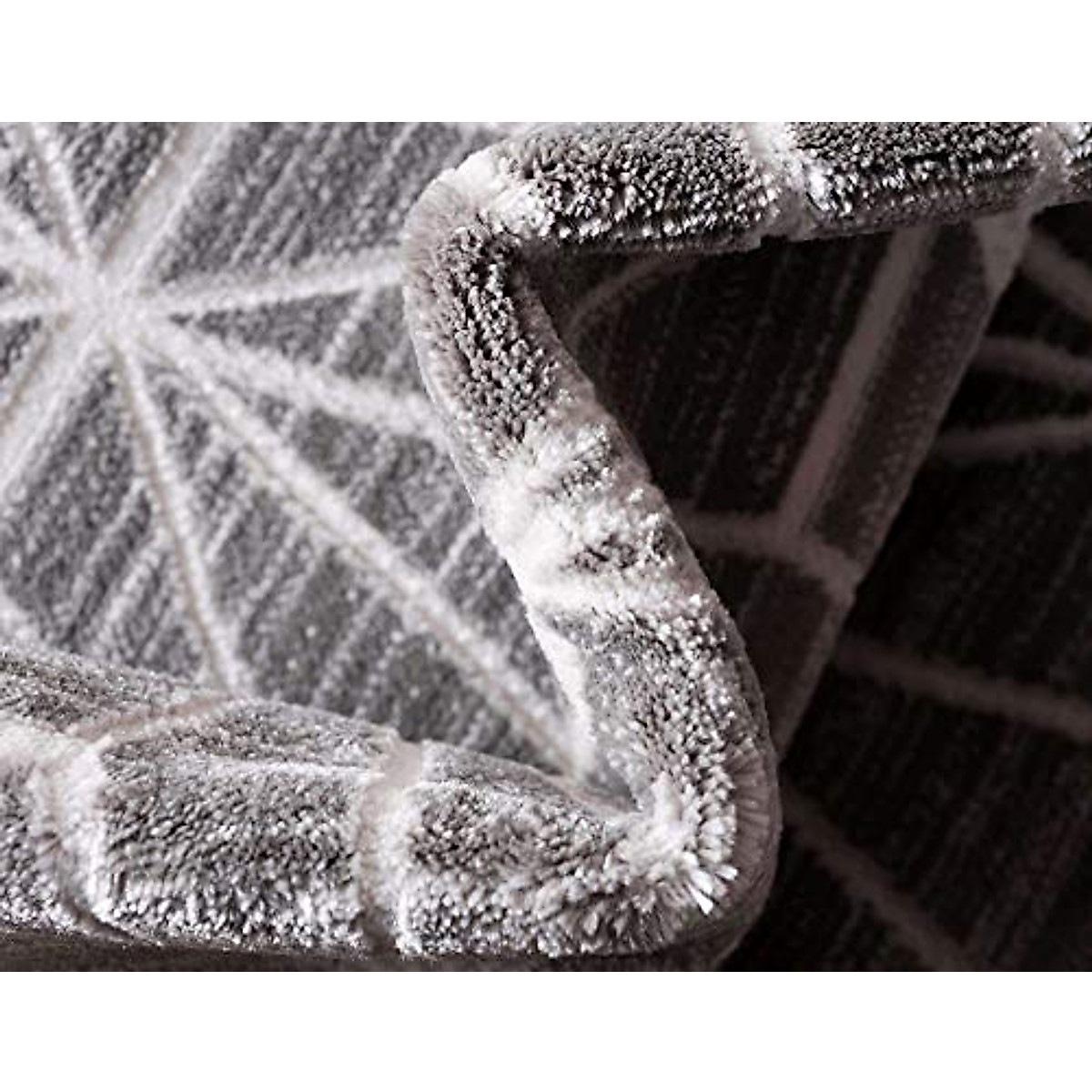 Jill Zarin Uptown Collection Area Rug - Fifth Avenue (2' 2" x 6' 1" Runner, Gray/ Ivory)