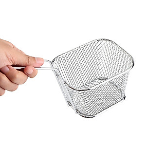 8Pcs Fry Basket, Mini Stainless Steel Chips Deep Fry Baskets with Handle French Fries Cooking Tool Food Presentation Strainer for Cooking, Boiling, or Deep Frying Foods (4.1 * 3.3 * 2.6inch)