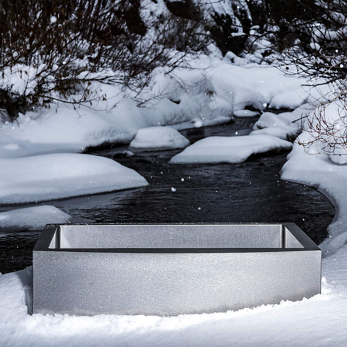 ZLINE 33" Vail Farmhouse Apron Mount Single Bowl Scratch Resistant Stainless Steel Kitchen Sink with Bottom Grid (SAS-33S)