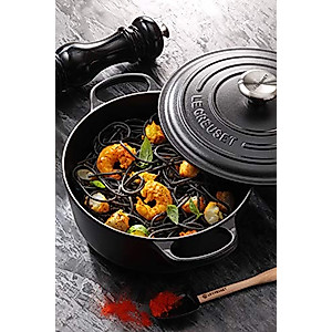 Le Creuset Signature Cast Iron Round Casserole, 26 cm - Satin Black