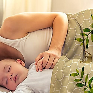 Bee Throw Blanket 50" x 60", Lightweight Super Soft Bed Blanket for Bedroom Living Rooms, Cozy Fleece Comfy Microfiber Throw Blankets for Couch Sofa, Hexagonal Pattern Honeycomb Beehive Sunflower