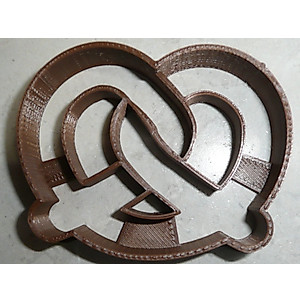 PRETZEL BAKED BREAD DOUGH TWISTED KNOT MOVIE CARNIVAL SNACK COOKIE CUTTER MADE IN USA PR2159