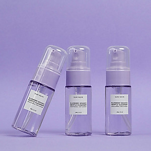 Glow Recipe Blueberry Bounce Gentle Face Cleanser Travel Size - 3-in-1 Foaming Double Cleanser, Makeup Remover & Clarifying Mask - Hydrating Hyaluronic Acid, Blueberry Extract & Exfoliating AHA (30ml)