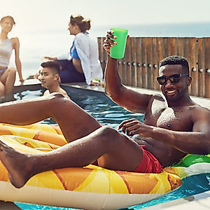 Fasmov 30 Pack 16 oz. Plastic Cups Plastic Tumblers Blank Reusable Drink Tumblers for Parties, Events, Marketing, Weddings, Green