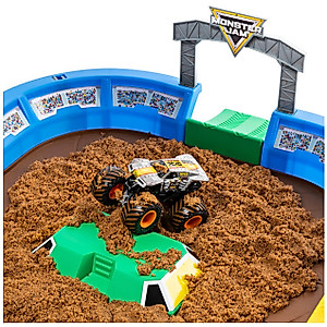 Monster Jam, Monster Dirt Arena 24-inch Playset with 2lbs of Monster Dirt and Exclusive 1:64 Scale Die-Cast Monster Jam Truck