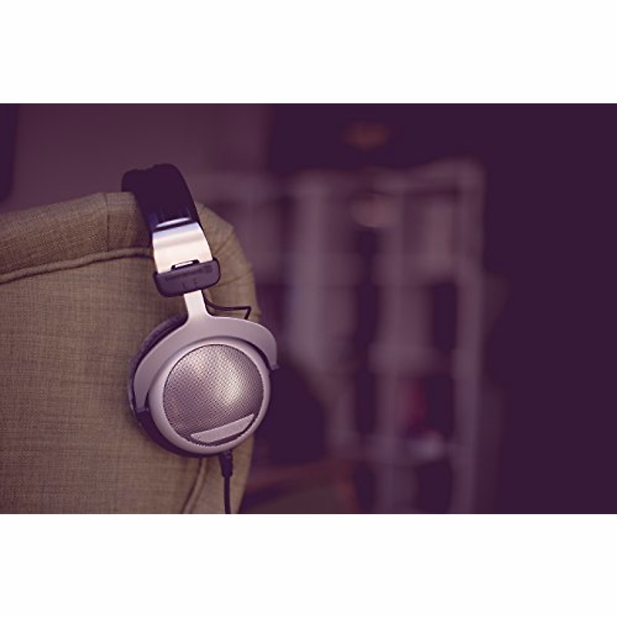 beyerdynamic DT 880 Premium Edition 250 Ohm Over-Ear-Stereo Headphones. Semi-Open Design, Wired, high-end, for The Stereo System