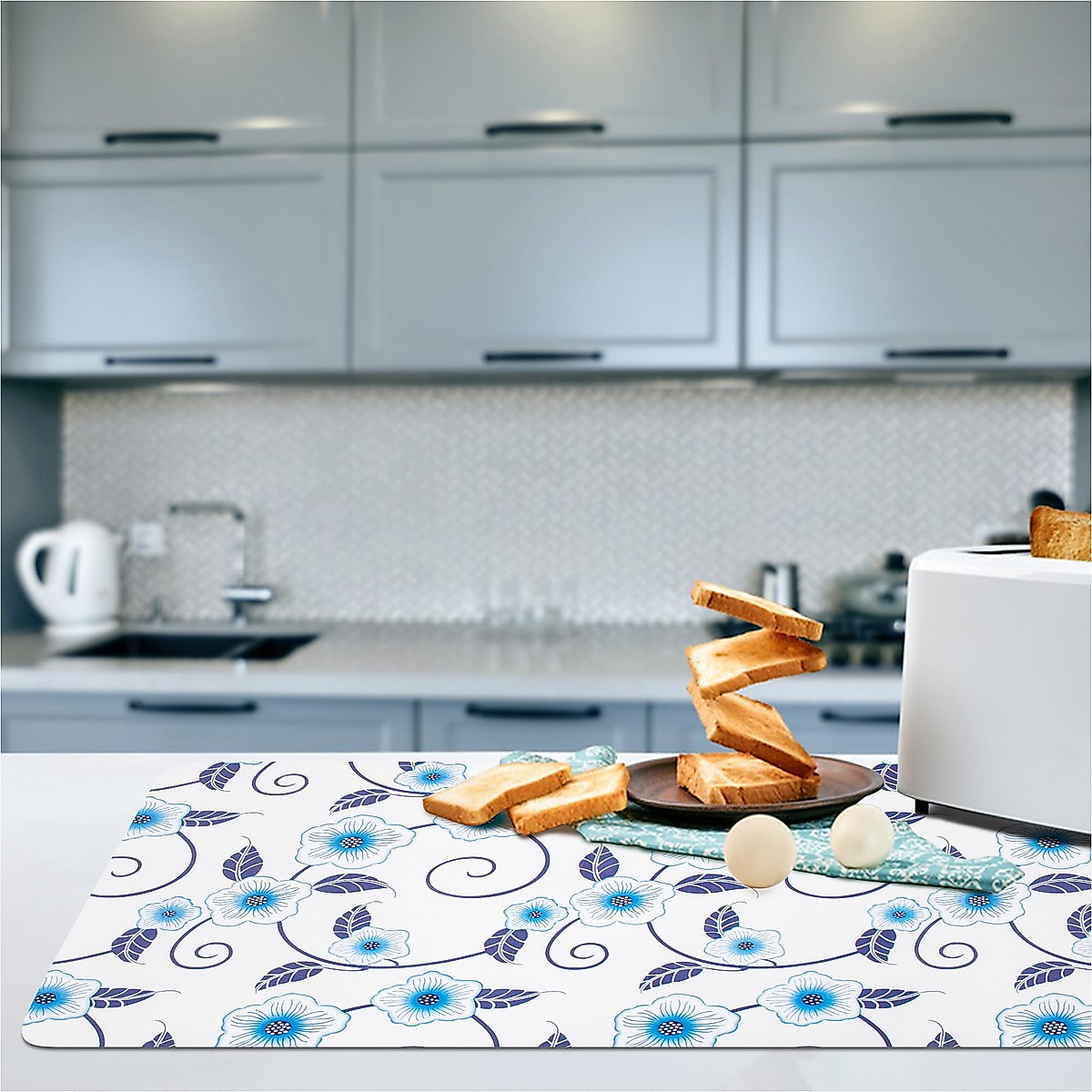 RAY STAR 18X96 Inch Shelf Liner for Kitchen Cabinets, Non-Adhesive Cabinet Liner Washable, PVC Drawer Liner for Dresser Non-Slip Bathroom (Blue Floral)(1 Roll)