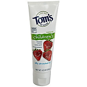 Tom's of Maine Natural Anticavity Fluoride Children's Toothpaste, Silly Strawberry, 4.2 Ounce, 2 Count