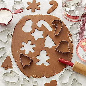 Wilton Holiday Shapes Metal Christmas Cookie Cutter Set, 18-Piece