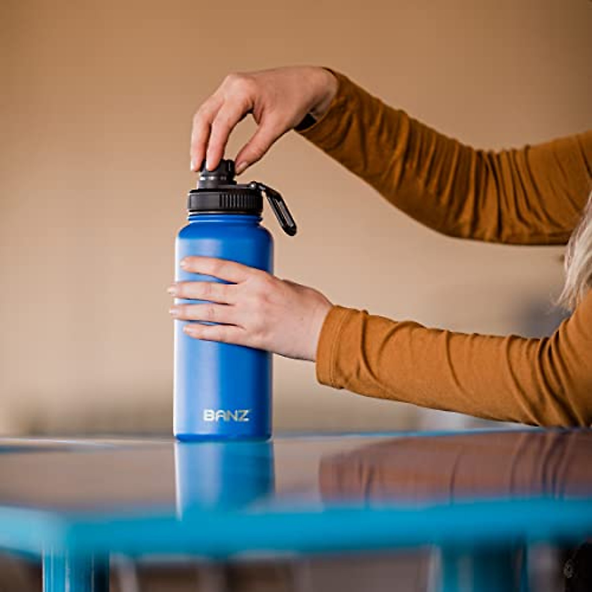 BANZ Double Walled, Insulated Water Bottle - Large, Stainless Steel and Re-useable Vacuum Insulated Flask Includes Bonus Sports Lid - 32 oz - Blue