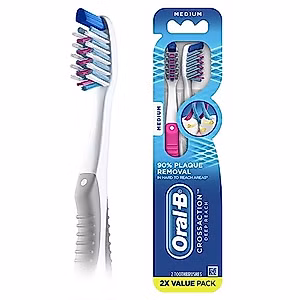 Oral-B Battery Powered CrossAction Deep Reach Manual Toothbrush, Medium, 2 count (Color May Vary)