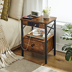HOOBRO Nightstand with Charging Station, End Table with Drawer, USB Ports and Power Outlets, Farmhouse Nightstand Bedside Table for Bedroom, Space Saving, Rustic Brown BF128UBZ01G1