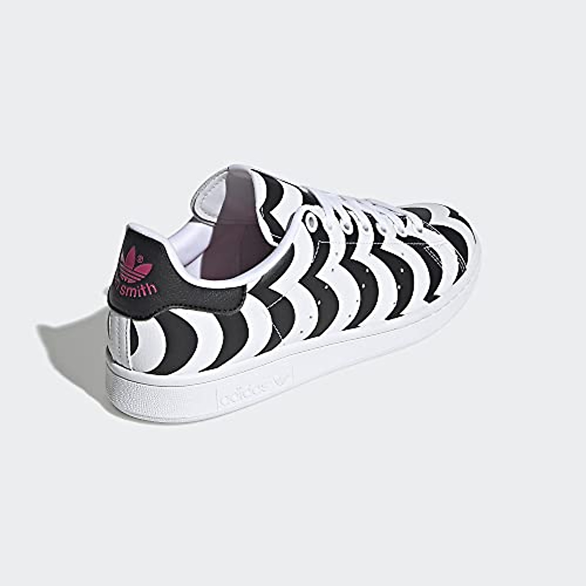adidas Originals Women's Stan Smith (End Plastic Waste) Sneaker, Black/Team Real Magenta/White, 5.5