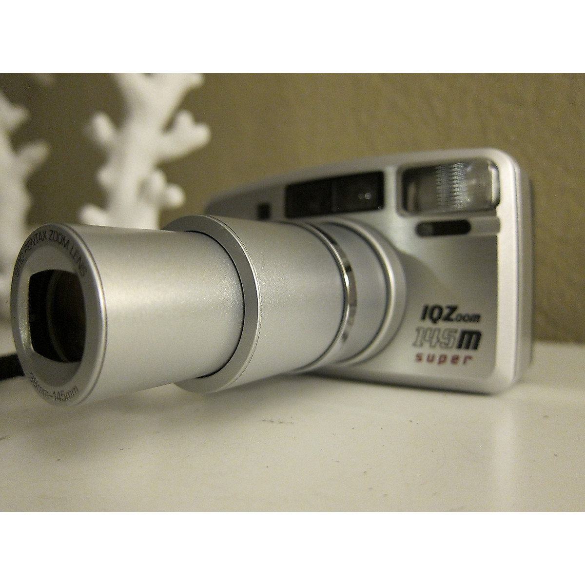 Pentax IQ Zoom 145 M Super Quartz Date 35mm Camera (wood grip)