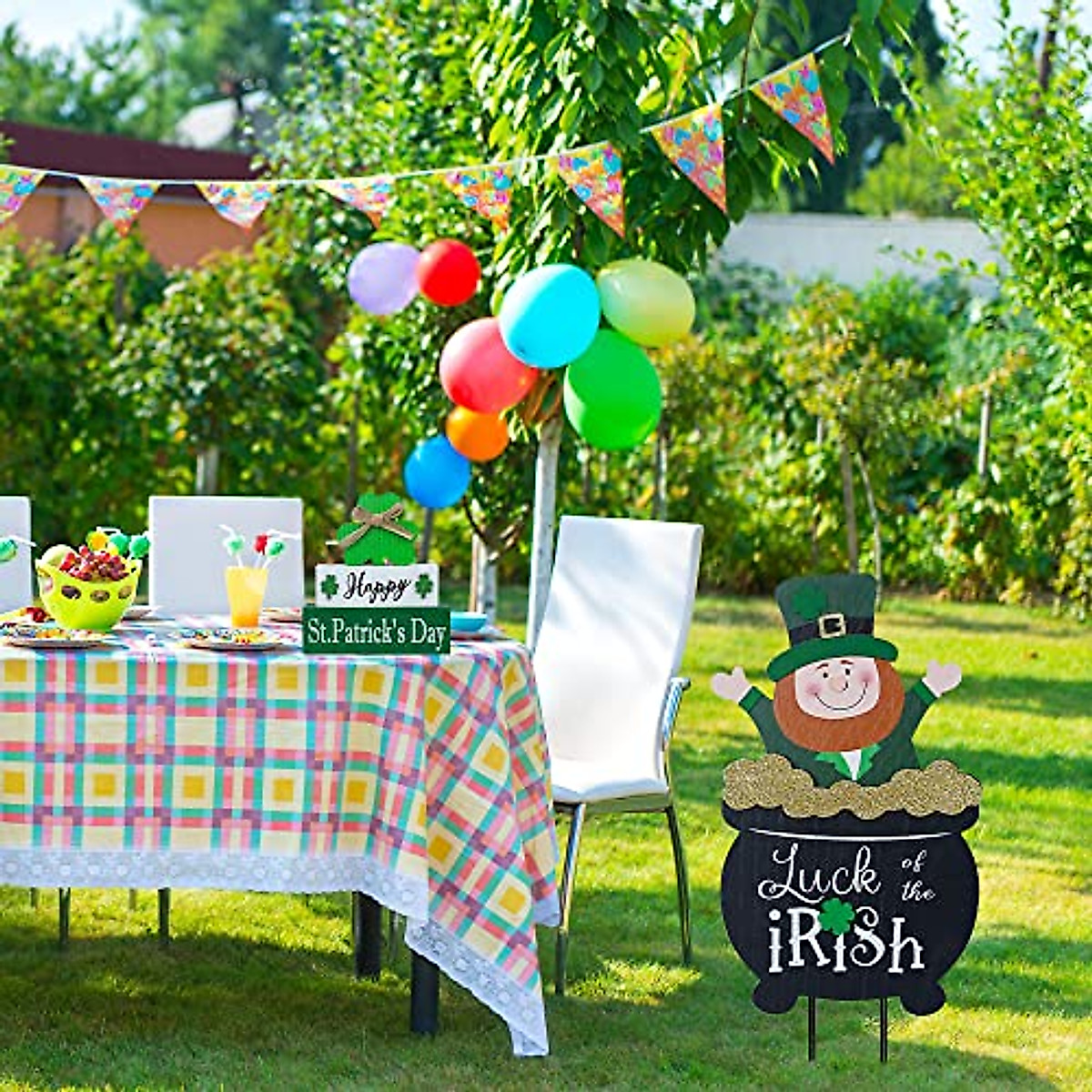 DECSPAS St Patricks Day Decorations, Irish Gnome Decorative Garden Stakes St Patricks Day Decor, Goblins in Gold Jars Design St. Patrick's Day Decorations for The Home, Outdoor, Garden, Patio