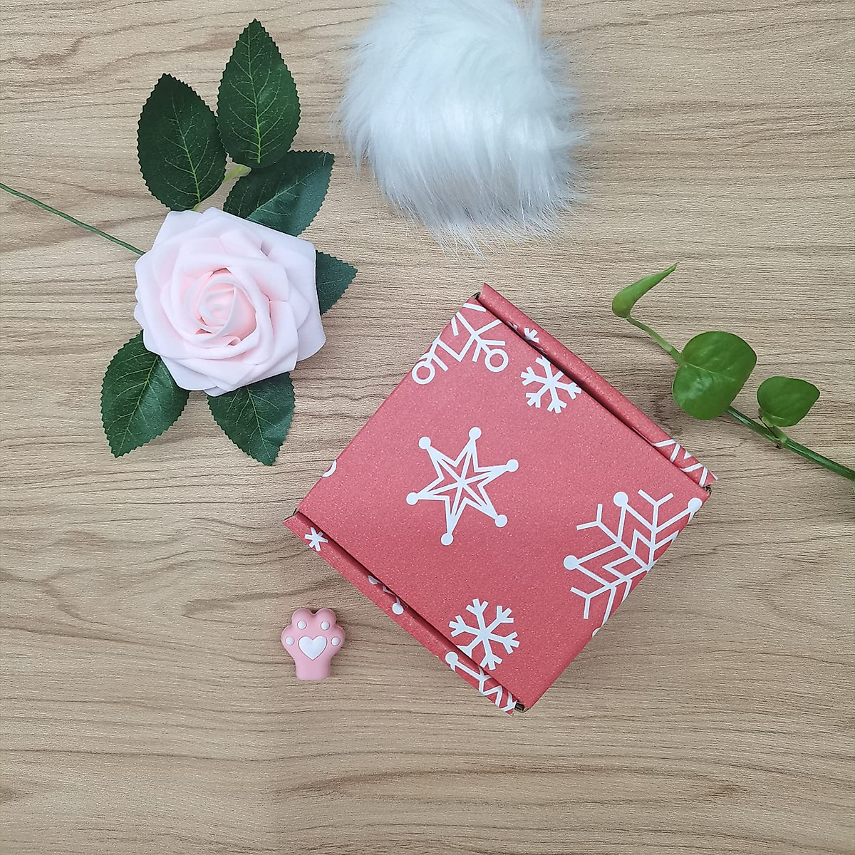 Green Recyclable Cardboard Small Gift Mailer Boxes for Shipping Packaging Craft Gifts Giving Products (Red and White, 4 x 4 x 2 Inch)