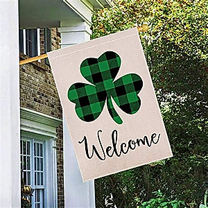 HUGSVIK St Patricks Day House Flags, 28 x 40 Double Sided Saint Patrick's Day Welcome House Flags, Buffalo Plaid Shamrock St Patrick’s Day Decorations Irish Decor for Farmhouse Garden Yard Porch
