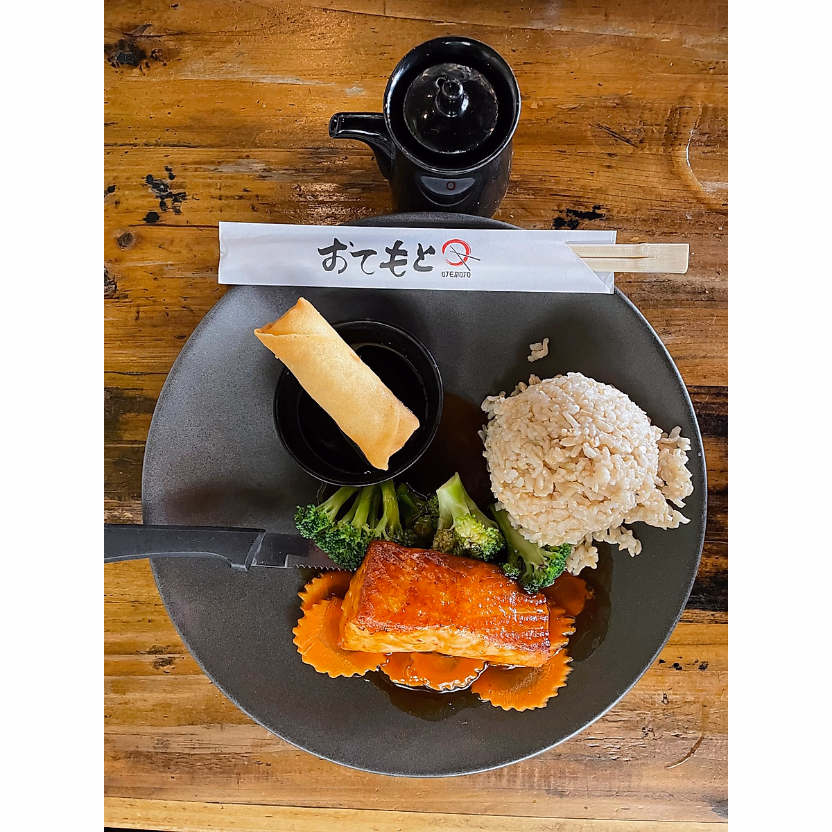 OTEMOTO 100 Disposable Chopsticks | Paper sleeve | Bamboo Wooden Chop sticks - Bamboo Chopstick Bulk - Disposable Utensils Premium Quality - (50 Pairs)