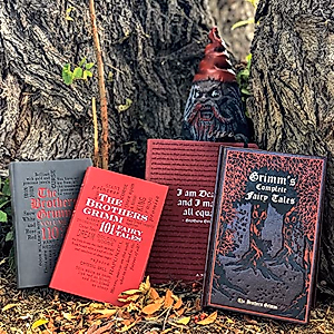 Grimm's Complete Fairy Tales (Leather-bound Classics)