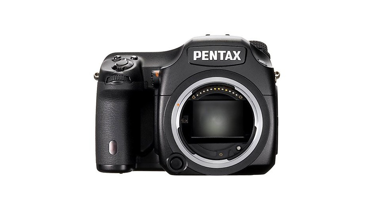 PENTAX 645 d Medium Format DSLR Camera with 40MP CCD Sensor