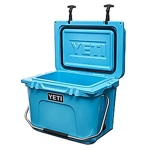 YETI Roadie 20 Cooler, Reef Blue