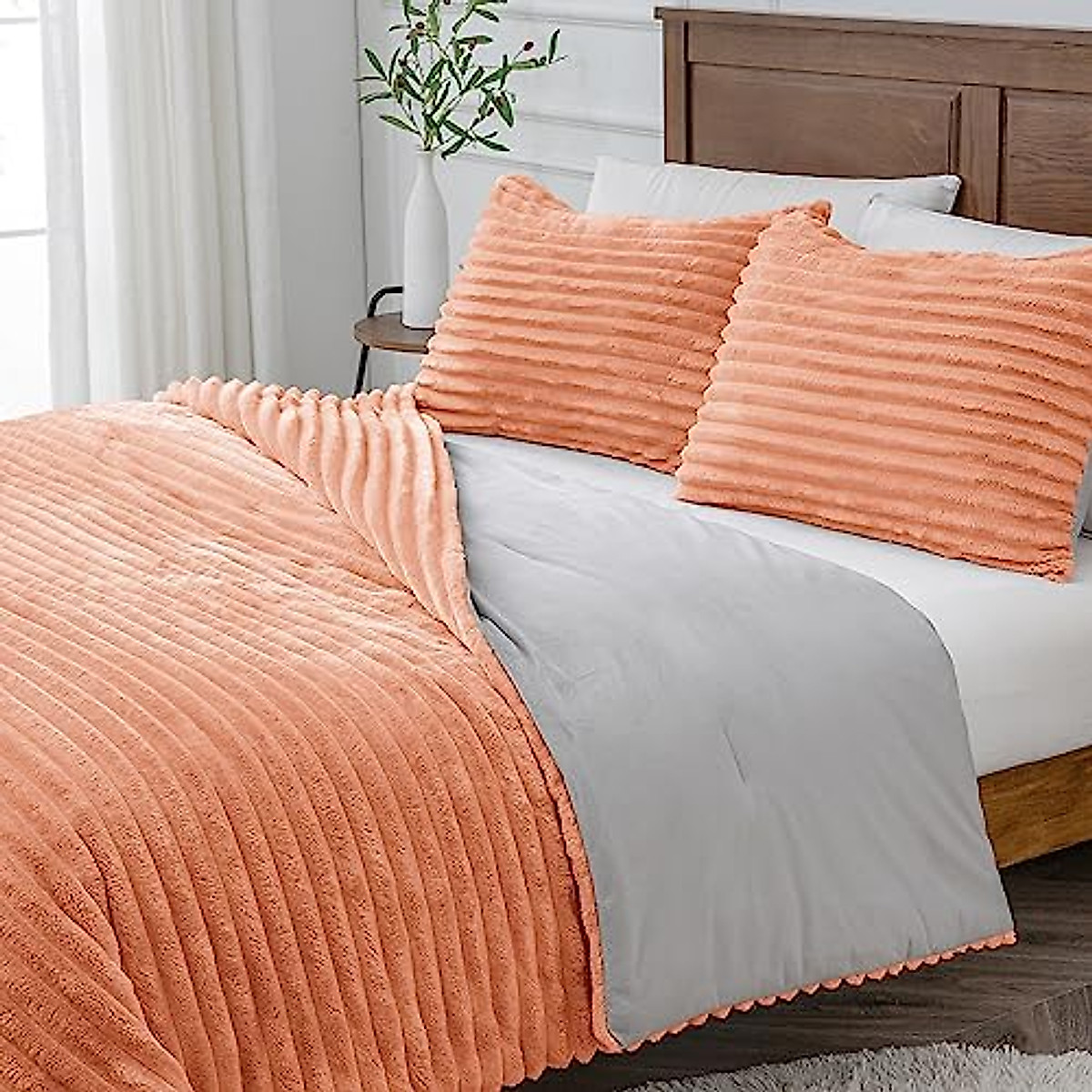BEDELITE Fleece Queen Comforter Set -Super Soft & Warm Fluffy Coral Bedding, Luxury Fuzzy Heavy Bed Set for Winter with 2 Pillow Cases