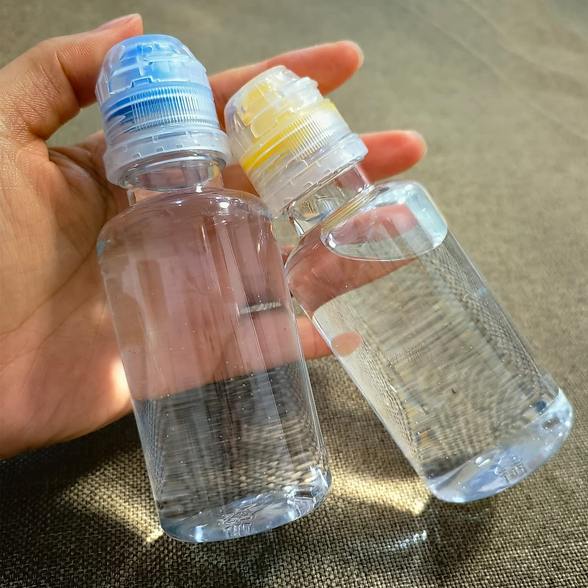 HYMAOME 4pcs Plastic Honey Squeeze Bottle Travel Condiment Dispenser Flip Top Reusable/Refillable/Leakproof Little to-go Containers,Camping Trip Sauce Bottles,Lunch/Picnic Condiment Bottles