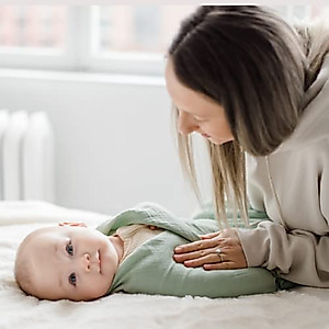 Fern & Avery Swaddle Blankets - Organic Cotton and Bamboo Baby Blankets - Gender Neutral Muslin Swaddles for Baby Boy or Baby Girl - Newborn Essential Receiving Blankets - Swaddle Set of 3 - Forest