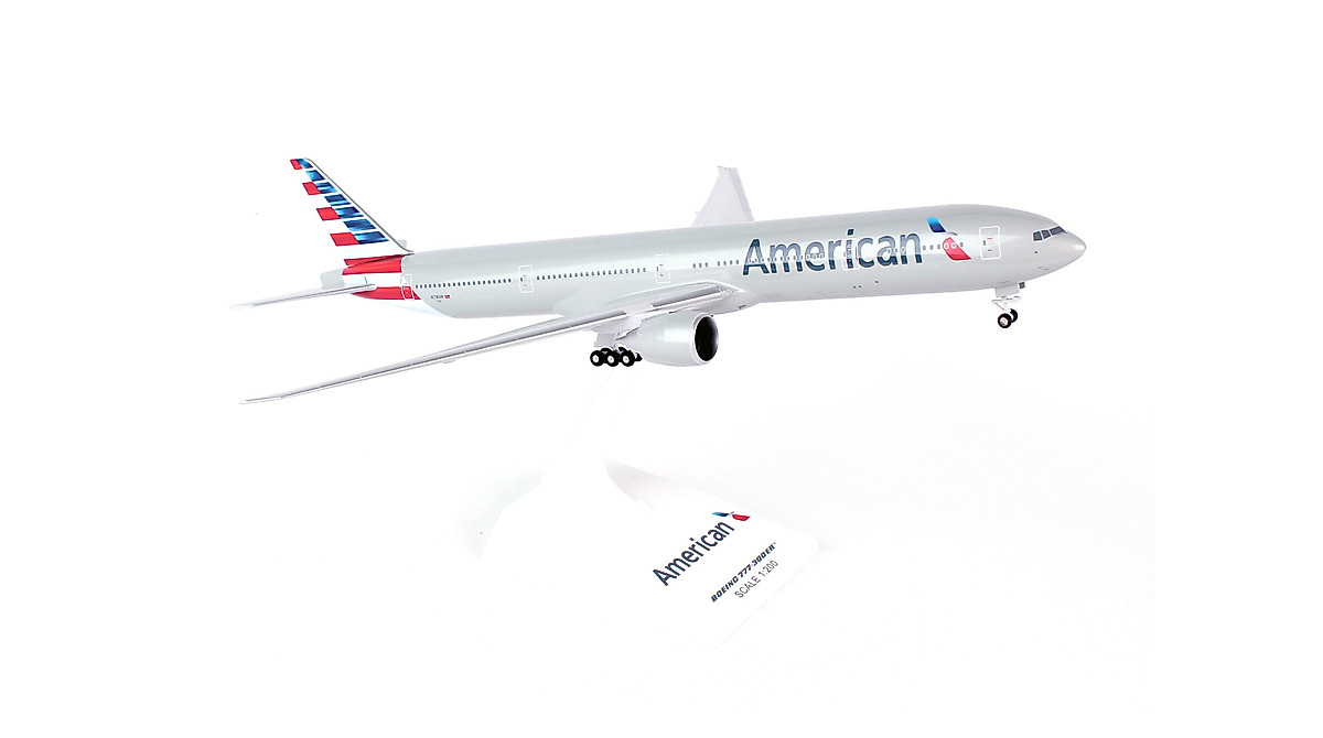Daron Skymarks American 777-300 Model Kit - 1/200 Scale Display