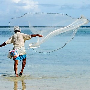 ReeMoo Cast Net, 3/8 Inch Mesh Size Throw Cast Net 6Ft Radius with Real Metal Sinker, Saltwater Freshwater Casting Net for Bait Trap Fish, Premium Monofilament Nylon Net