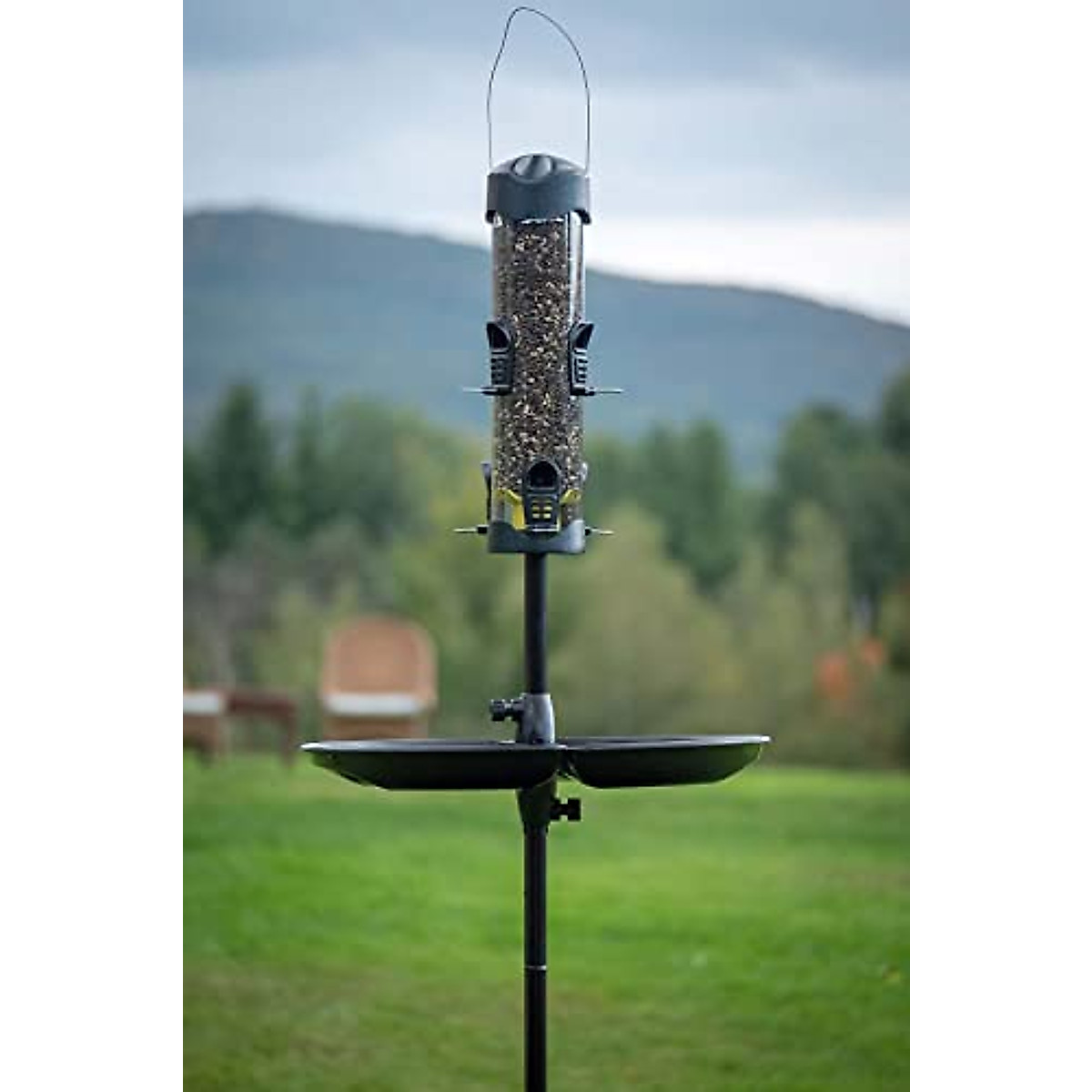 Brome Mega 600 Metal Tube Feeder w/6 Seed Ports, 4 lbs seed capacity