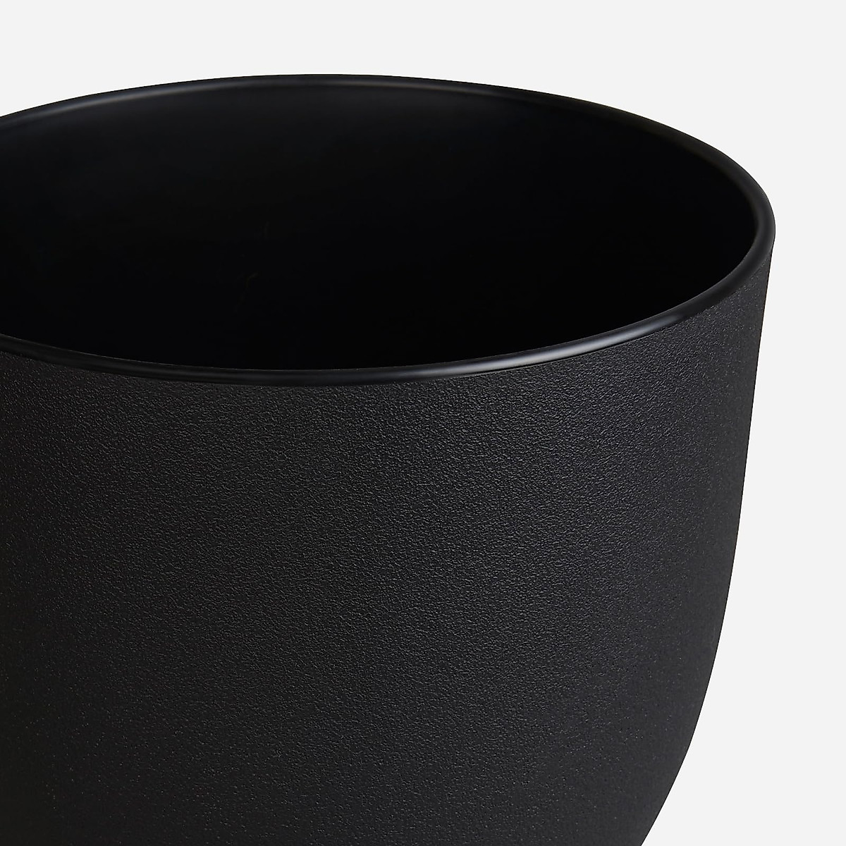 Moneysdodo 8 inch Plant Pots Set of 4 Pack, Plastic Planters with Drainage Holes and 4 Saucers, Morden Decorative Creation Flower Pots for Indoor & Outdoor Garden House Plants, Black