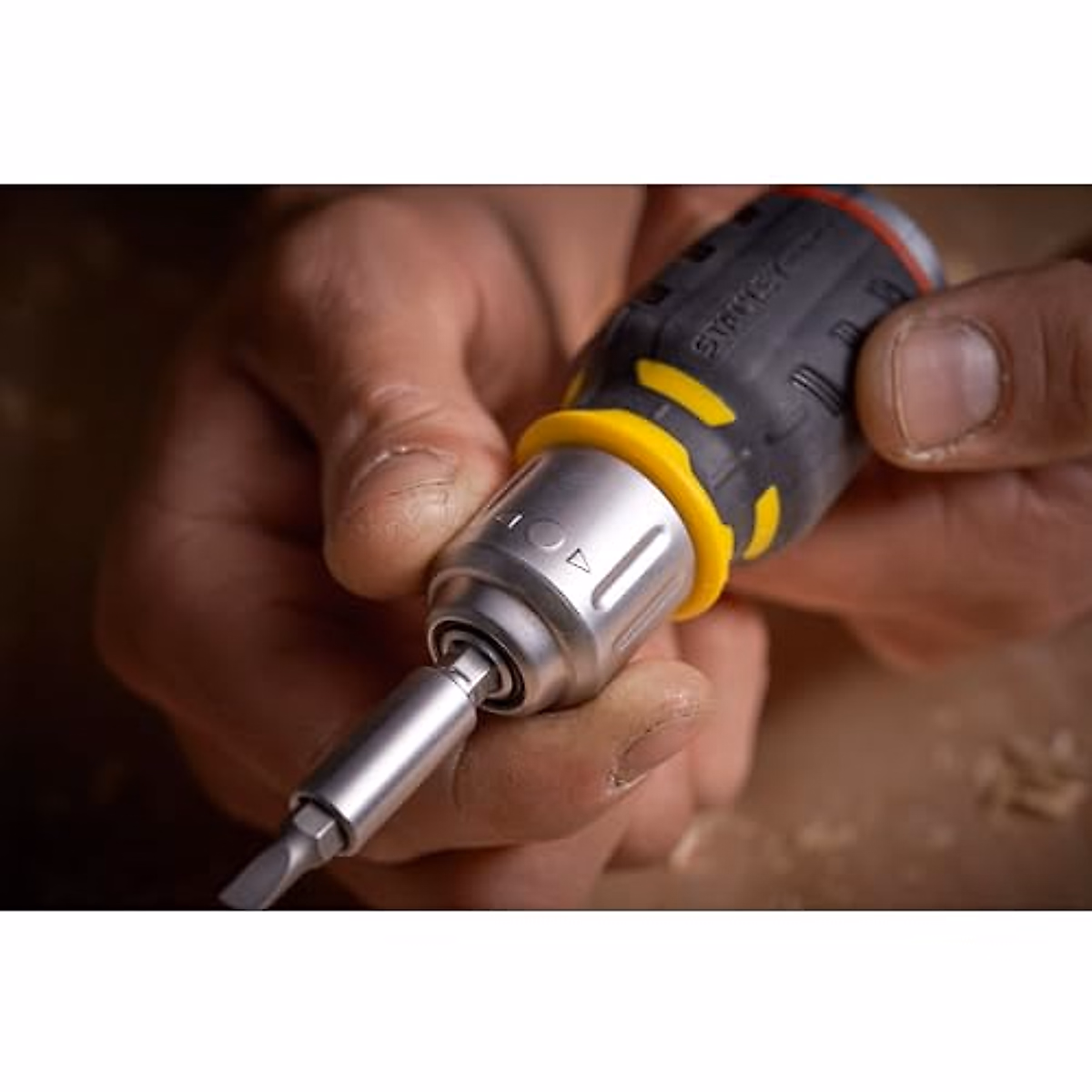 Stanley FMHT0-62688 Bit-Screwdriver with 6 Bits PH/PZ, Black/Yellow
