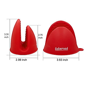 Gaberoad Thickened Mini Silicone Oven Mitts Heat Resistant, Rubber Oven Mitt Gloves, Finger Pinch Grips, Pot Holder, Silicone Potholder for Kitchen Cooking & Baking 1 Pair, Red