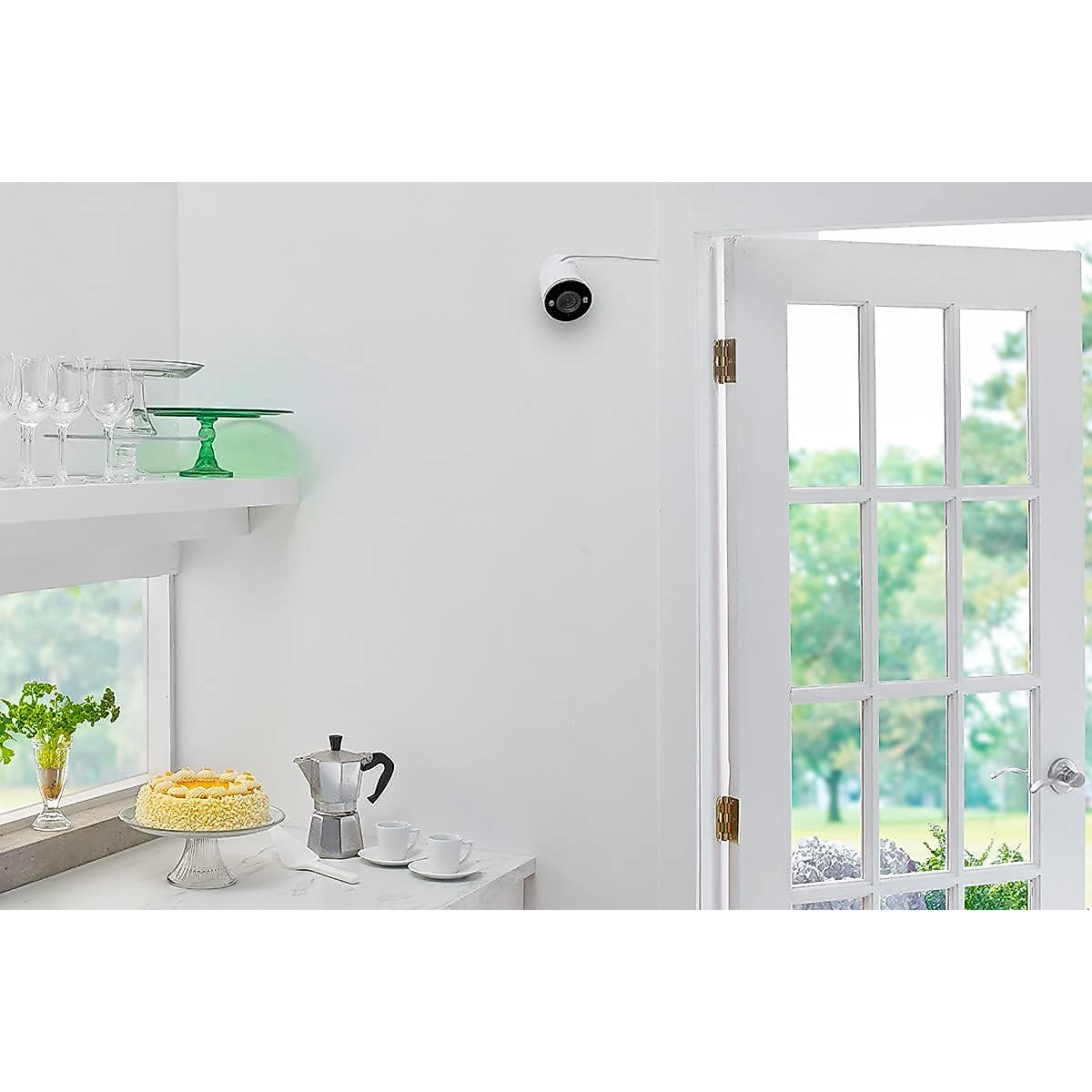 Lorex 2K Indoor/Outdoor Spotlight Camera with Color Night Vision, 2-Way Talk, Person Detection, White (White)