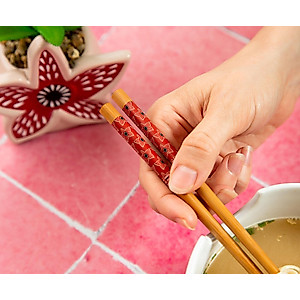 Stranger Things Demogorgon Hunting Crew 20-Ounce Ramen Bowl and Chopstick Set