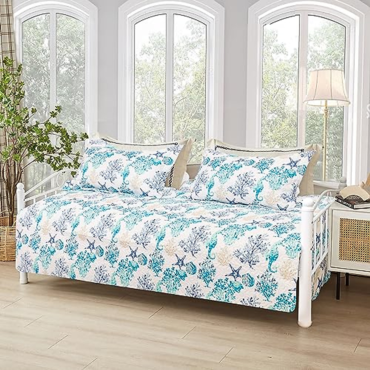 3 Piece Ocean Daybed Cover Set Twin Reversible Daybed Bedding Sets Beach Theme Day Bed Cover Starfish Shell Seaweed Seahorse Printed Bedspread Coverlet for Twin Bed with 2 Standard Shams,39"x75"
