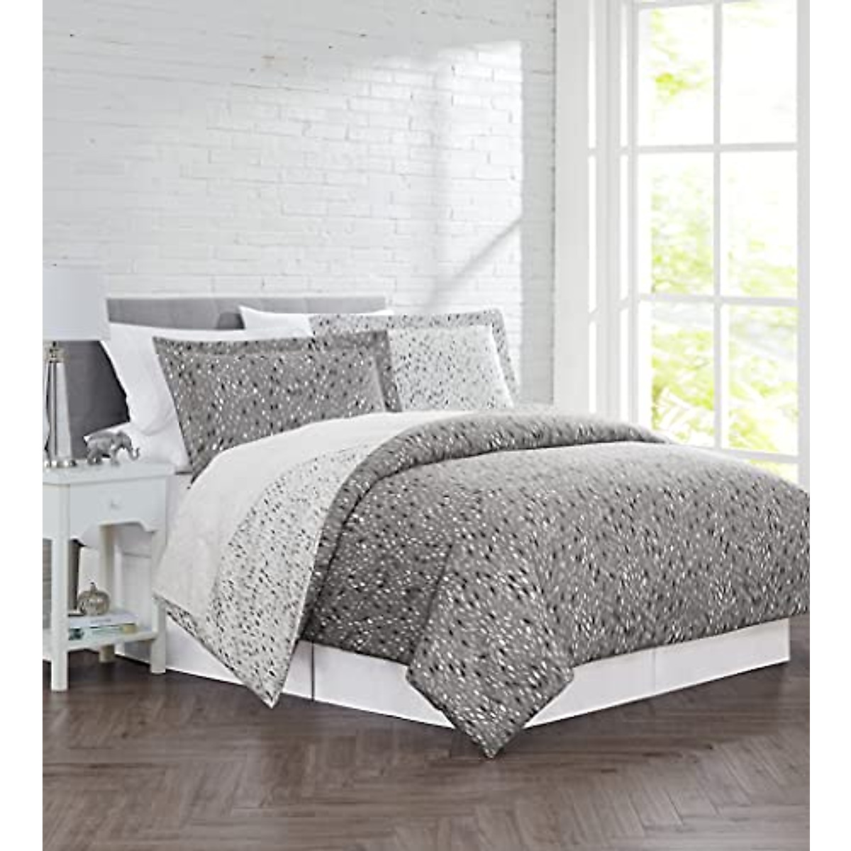 Botanical Leaves Collection - Premium Quality, Soft, Wrinkle, Fade, & Stain Resistant, Easy Care, Oversized Duvet Cover Set, King/California King, Grey
