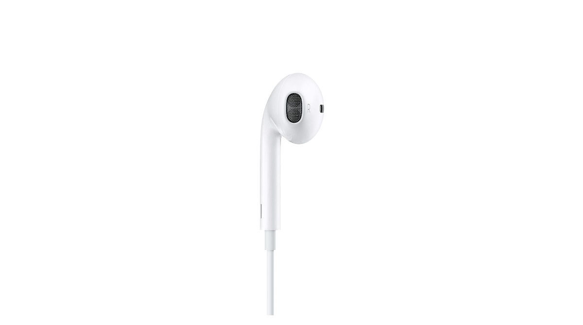 Apple EarPods with USB-C Plug | High-Quality Audio Performance