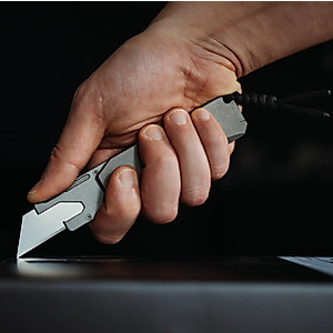 BIG IDEA DESIGN Ti Utility Knife