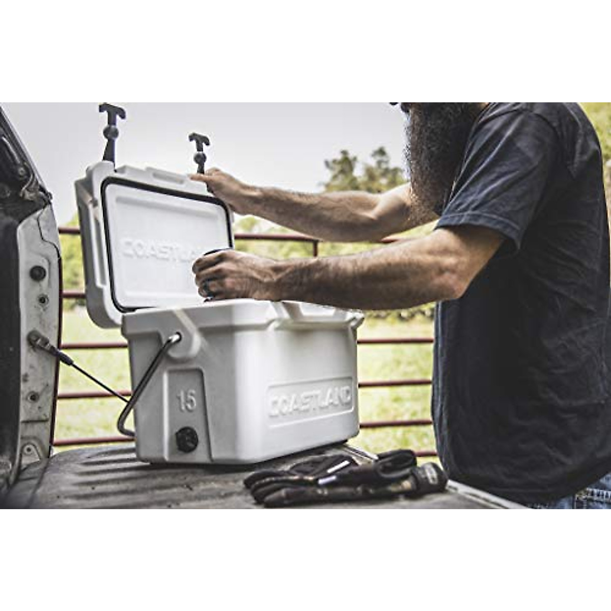 Coastland Bay Series 15 Quart Cooler Premium Lightweight Everyday Use Insulated Cooler, white (CB15)