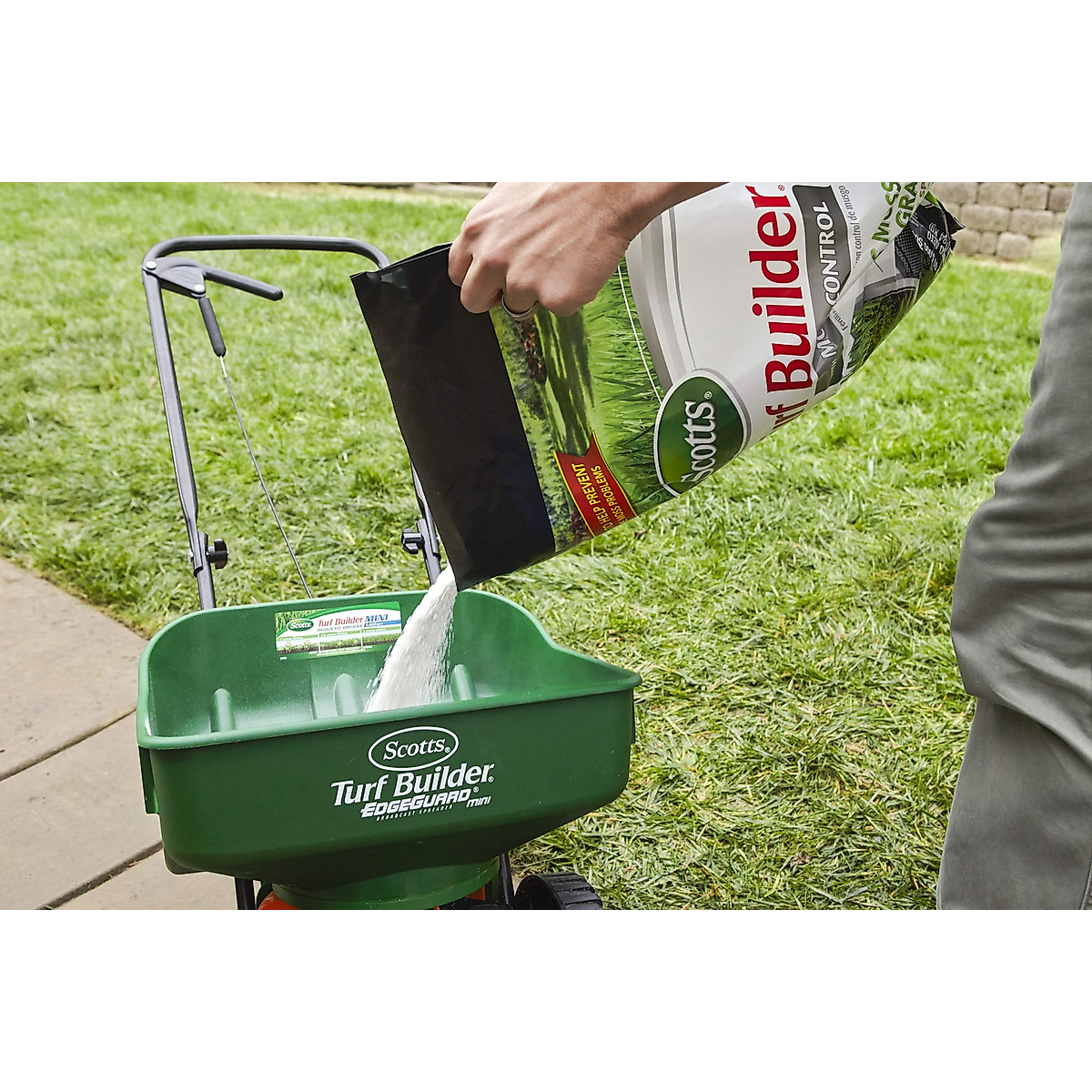 Scotts Turf Builder with Moss Control, Moss Killer and Lawn Fertilizer, Covers Up to 5,000 sq. ft., 25 lbs.