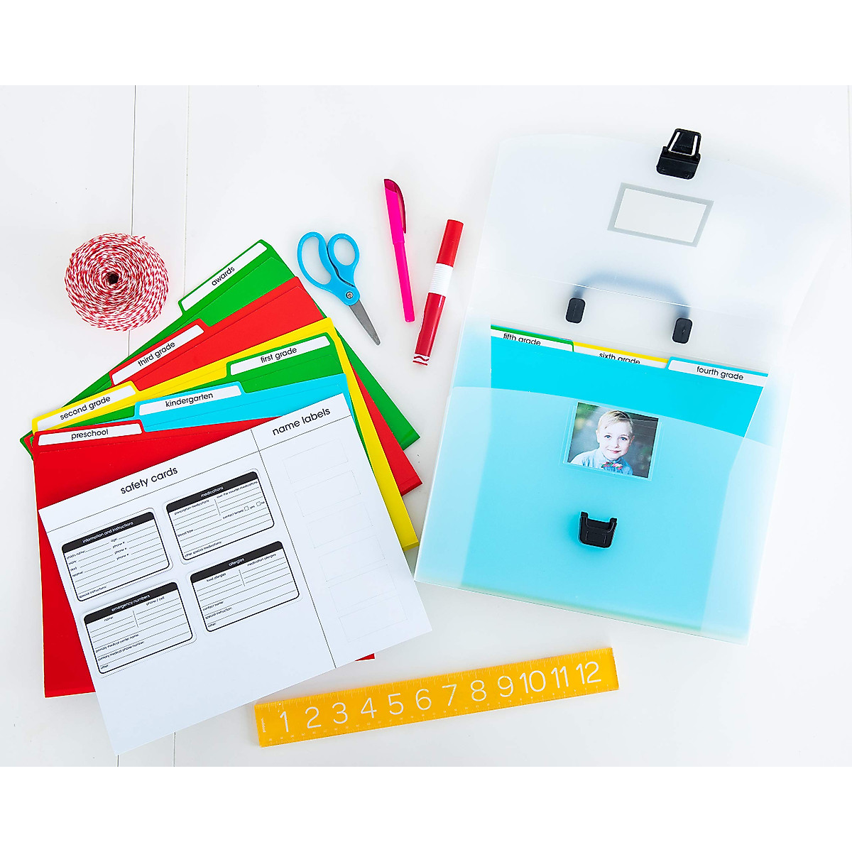 Pearhead School Years Organizer, Children’s School Highlights and Accomplishments Binder for Parents, File Keeper for Kids, School Memories Keepsake, Plastic, One Size