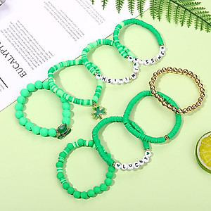 BVGA St. Patrick's Day Heishi Beaded Stretch Bracelets Set for Women Girl Holiday Shamrock Clover Green Leaf Lucky Charm Stretch Bracelets Jewelry Set for Party Parade 6 Pieces