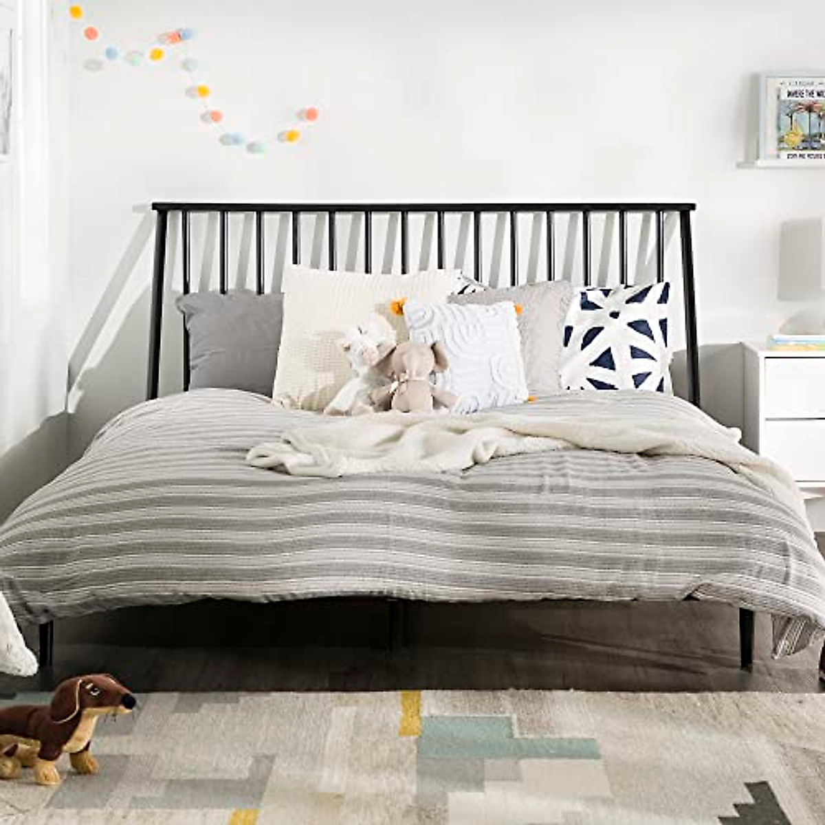 Walker Edison Lennon Platform, Queen (U.S. Standard), Black