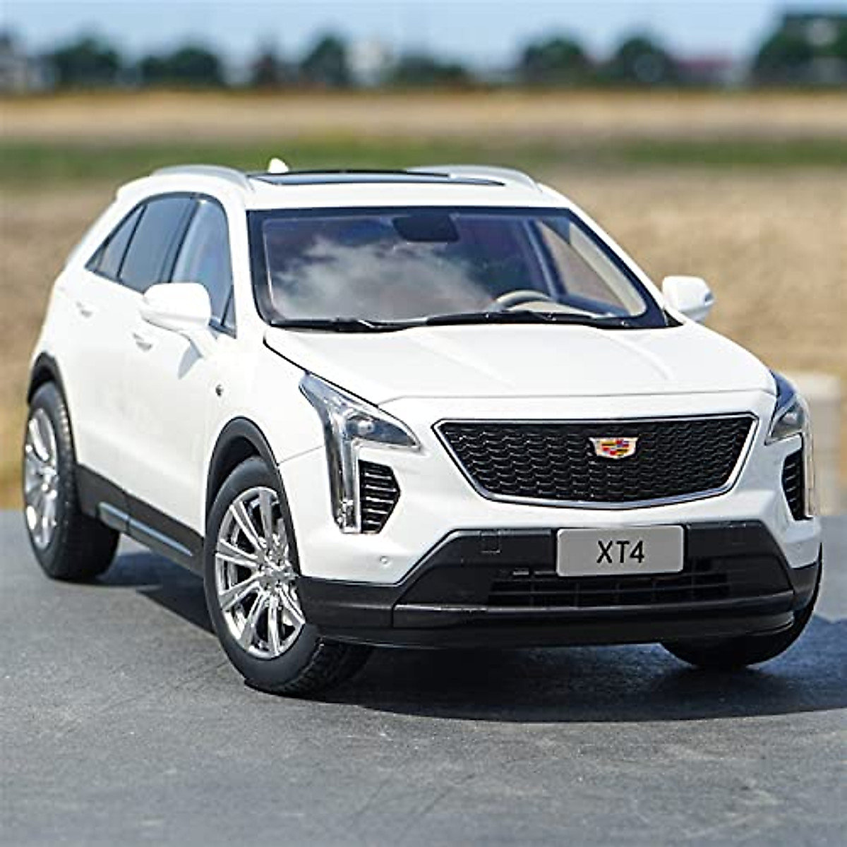 Models Vehicle Replica Car 1 18 Fit for Cadillac XT4 SUV Simulation Model Car Metal Diecast Minicar Scale Model Collectibles Souvenir Collectible Gift 2023 2024 (Color : White)