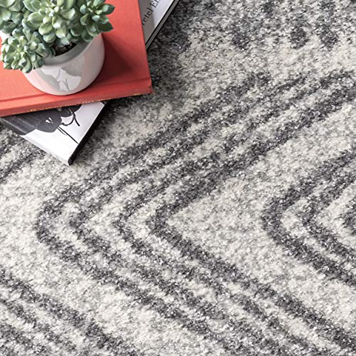 nuLOOM Shaina Tribal Area Rug, 5' x 7' 5", Grey